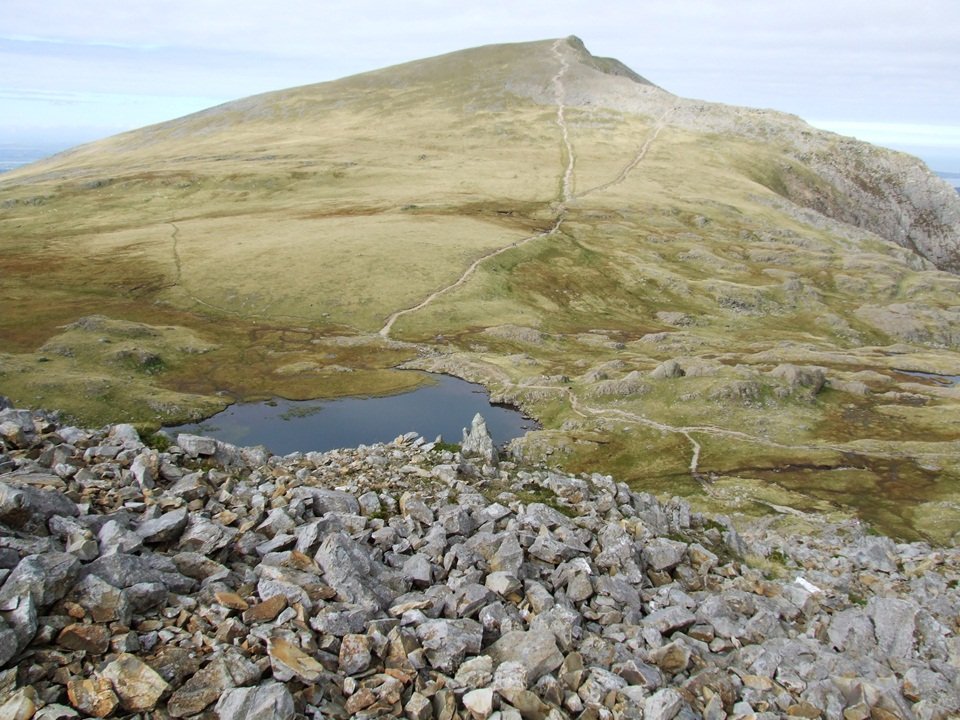 Walking the Glyderau and Tryfan | Walking In Eryri Snowdonia | Walk up ...