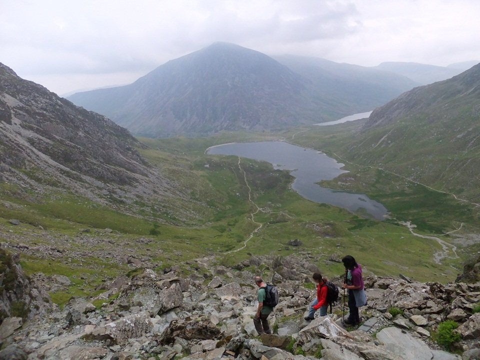Walking the Glyderau and Tryfan | Walking In Eryri Snowdonia | Walk up ...