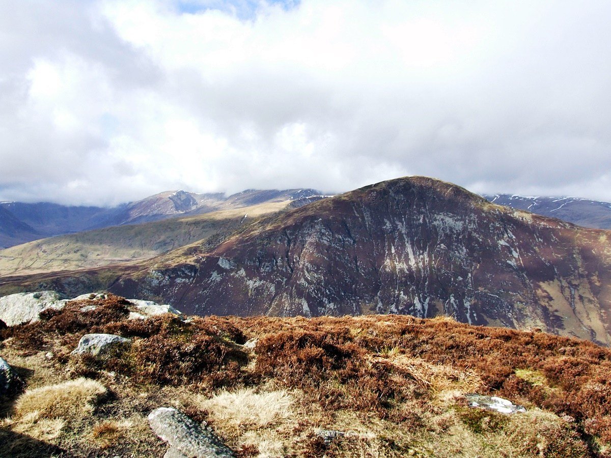 Walking in the Carneddau | Walking In Eryri Snowdonia | Walk up Yr ...