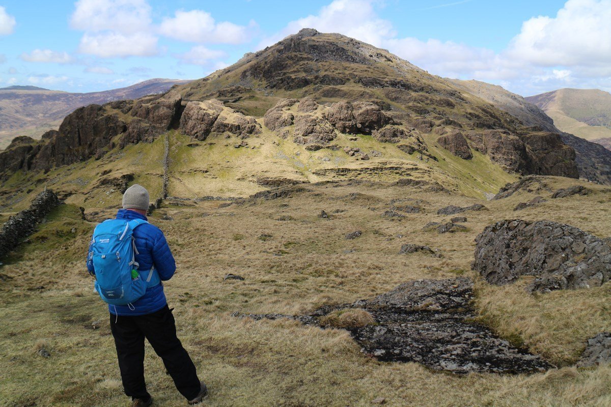 Walking up Moel Hebog from Beddgelert | Walking In Eryri Snowdonia ...