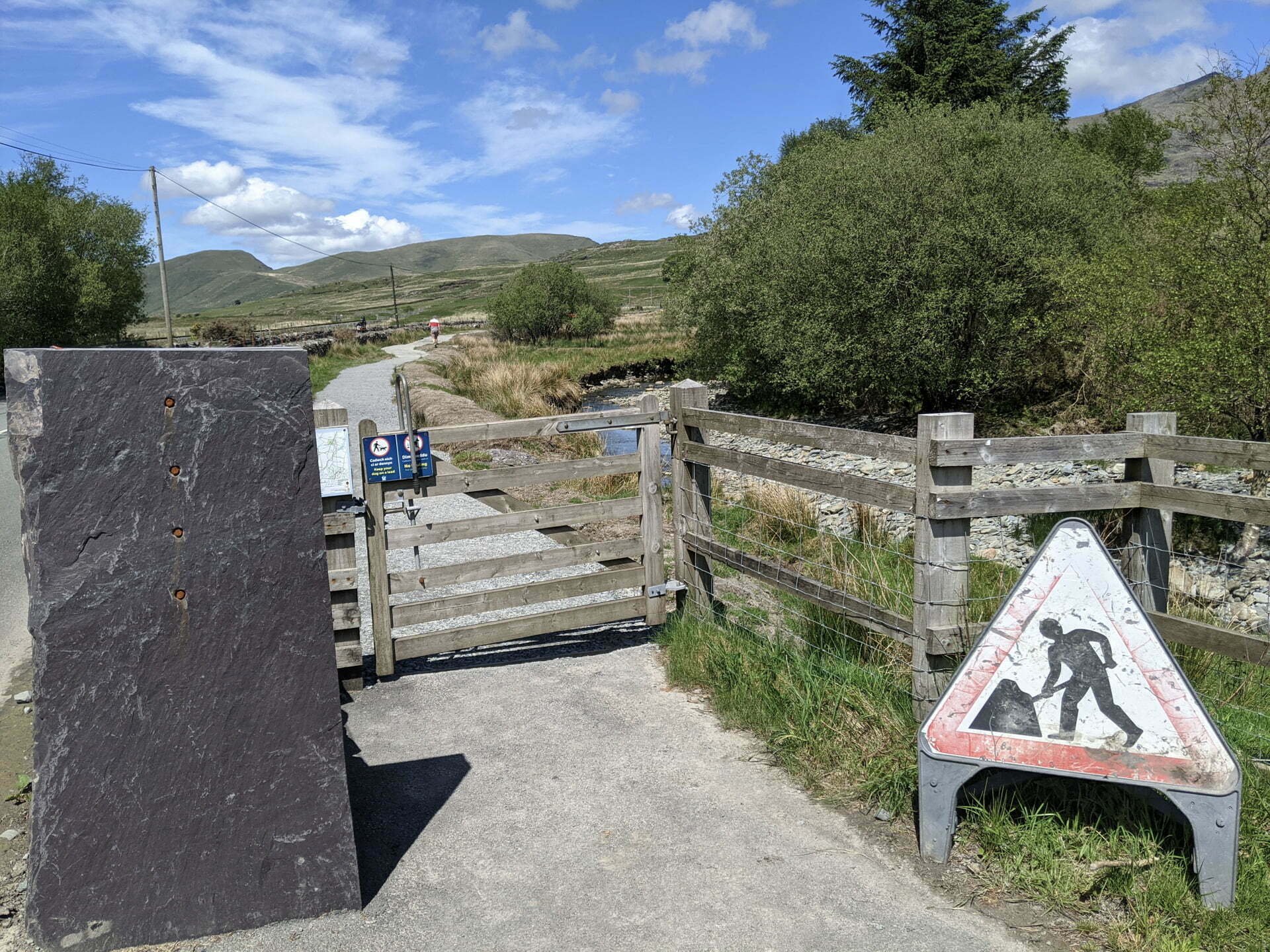 Walk up Yr Wyddfa (Snowdon) From Pont Cae'r Gors | Walk up Yr Wyddfa ...