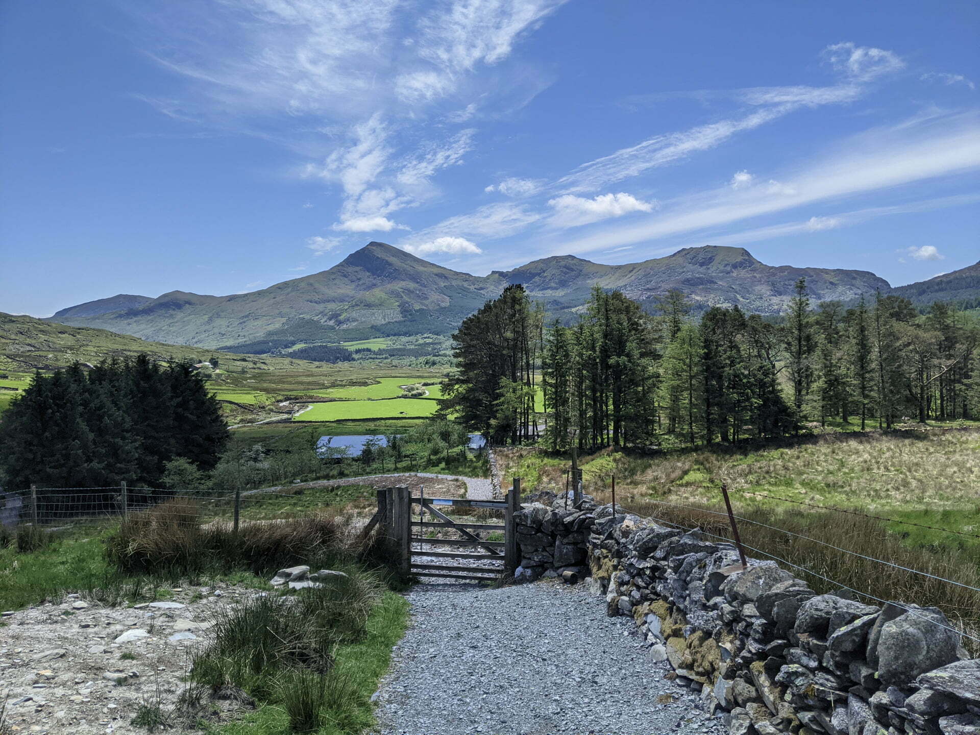 Walk up Yr Wyddfa (Snowdon) From Pont Cae'r Gors | Walk up Yr Wyddfa ...